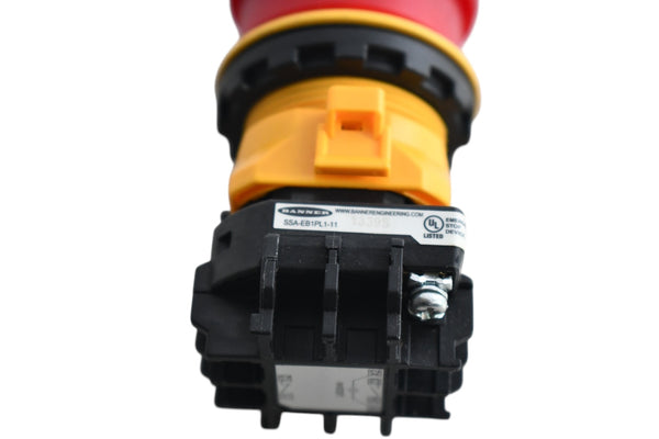 NEW Banner Engineering SSA-EB1PL1-11 Panel Mount Emergency Stop Button