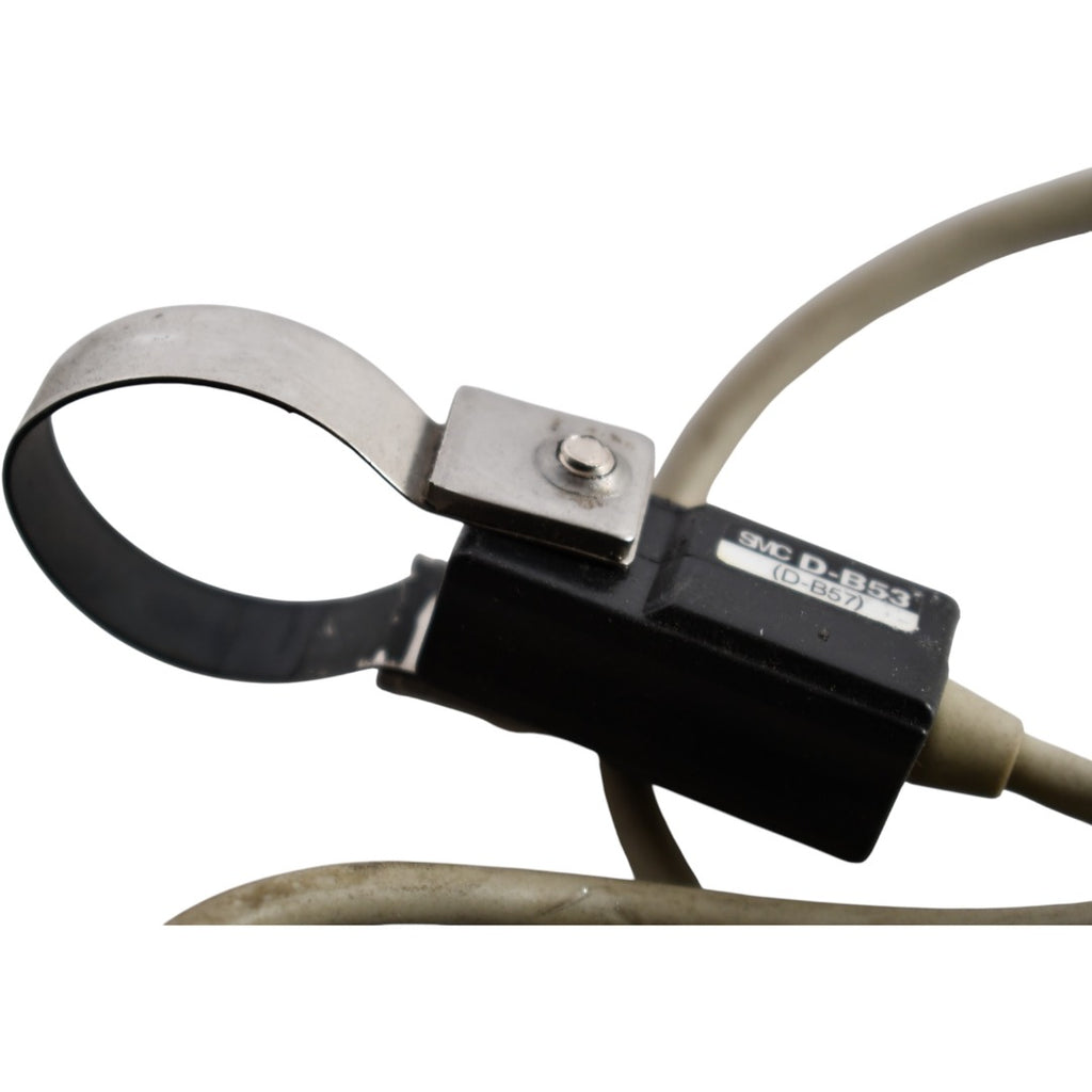 SMC D-B53 Reed Auto Switch 24VDC 5-50mA 2-Wire LED Band Mount Bracket