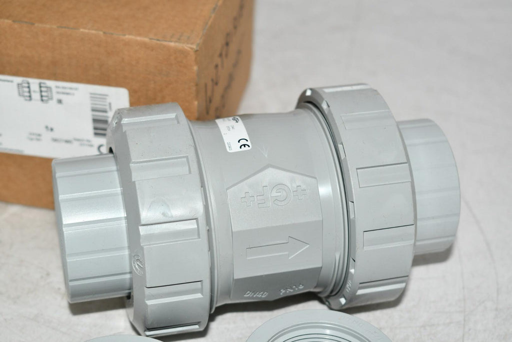 NEW Georg Fischer 163561106 Check Valve 561 1-1/2 Inch CPVC Socket/Thr ...