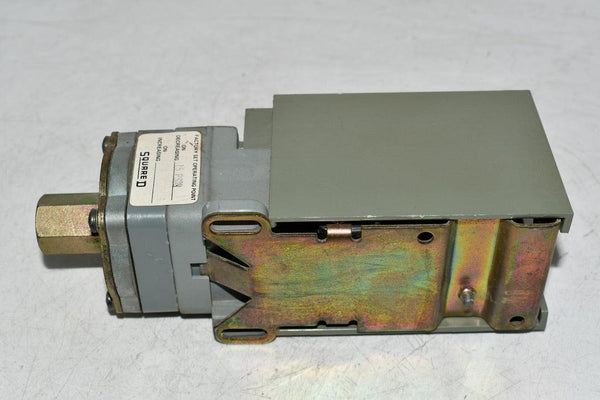 Square D 9012-GNG-3 ELECTROMECHANICAL PRESSURE AND LEVEL SWITCH ADJUST ...