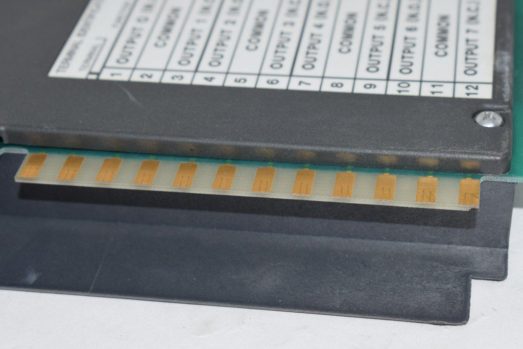 Allen-Bradley 1771-OYL PLC-5 Digital Contact Output Module, 8P, 4 NO/4