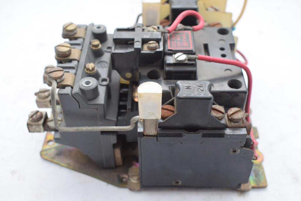 ALLEN BRADLEY 40103-401-01-3036 Motor Starter 71A86 110-120V Coil Rela