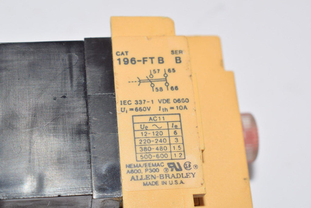 Allen Bradley 700-F220A1 Control Relay W/ 196-FTB Ser. B Pneumatic Tim ...