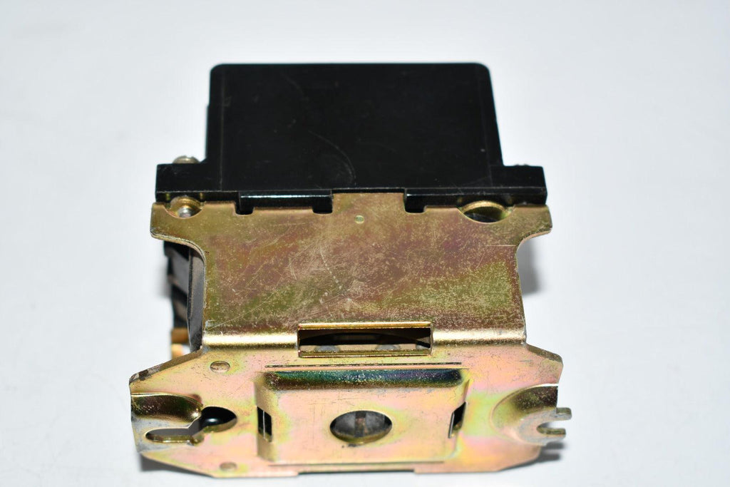 Allen Bradley 700-N200A1 RELAY 10 AMP 2 POLE 110/120 VAC 50/60 HZ 2 N ...