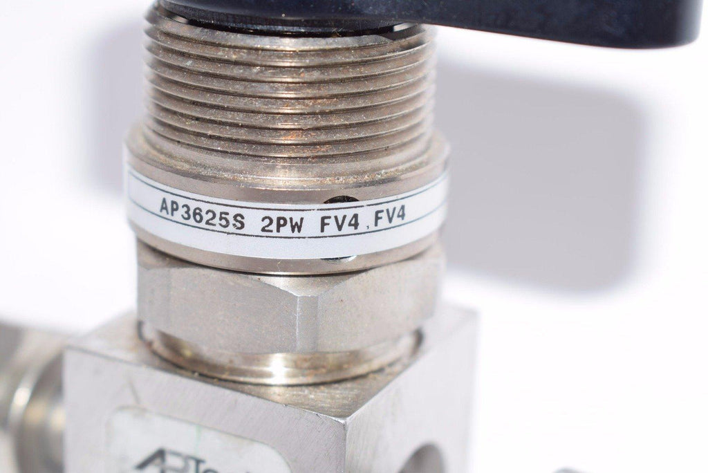 APTECH AP3625S 2PW FV4 FV4, MANUAL DIAPHRAGM VALVE, 3000 PSI Used