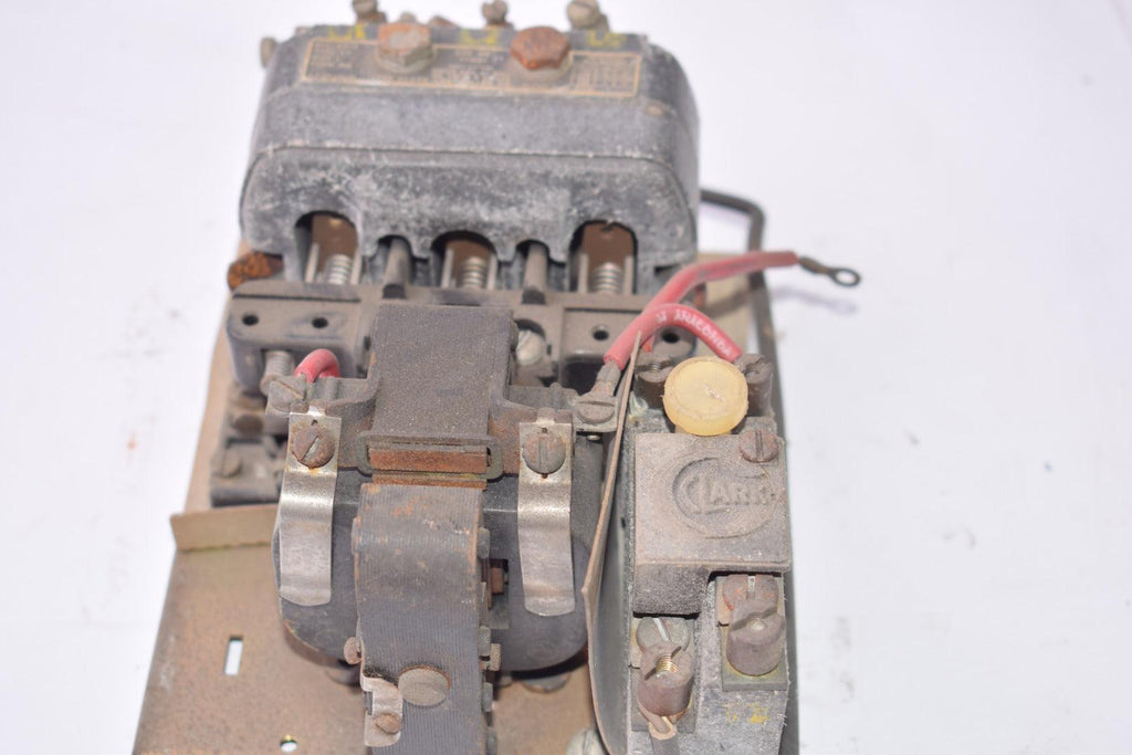 Clark Controller CAT No. 13U31 Type: CY Size: 1 600 VAC MAX Industrial ...