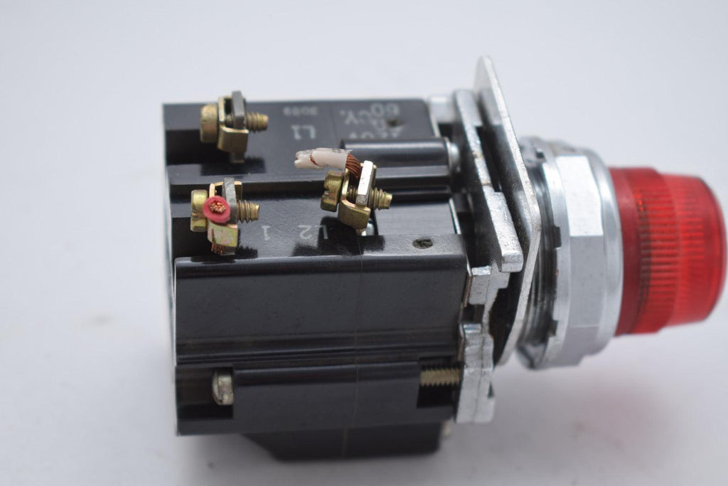 Eaton Cutler Hammer 10250T Illuminated Red Pushbutton Switch 120V Cont ...