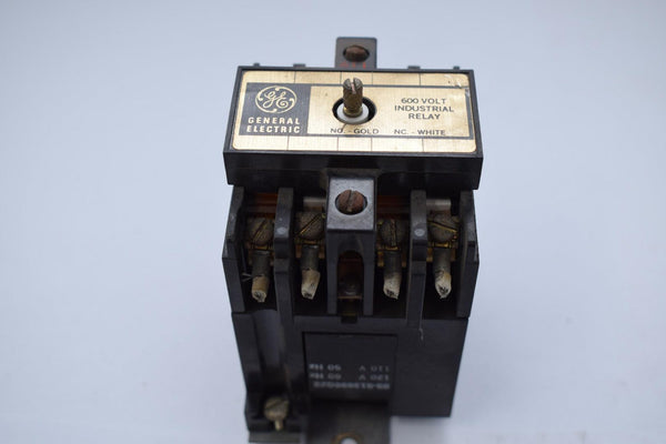 GE General Electric CR120B 040** 600 Volt Industrial Relay Series A NE ...