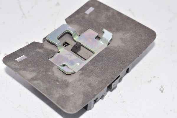 GE General Electric CR305X200A Auxiliary Contacts Block 600V AC MAX