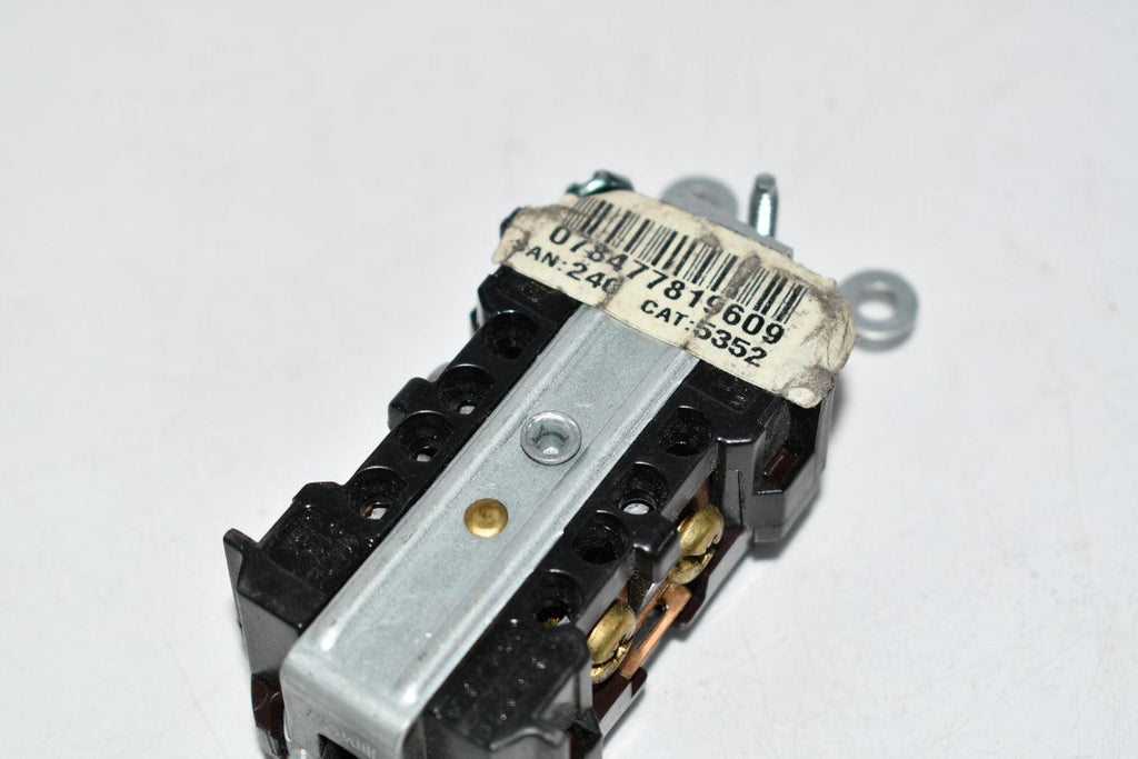 Leviton 5352 Duplex Receptacle Brown – VB Industrial Supply