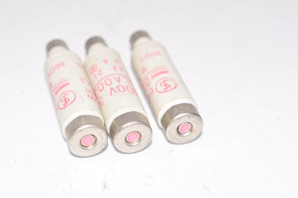 Lot of 3 NEW Fuji Electric BLA003 Ceramic Fuse Link 300V 3A