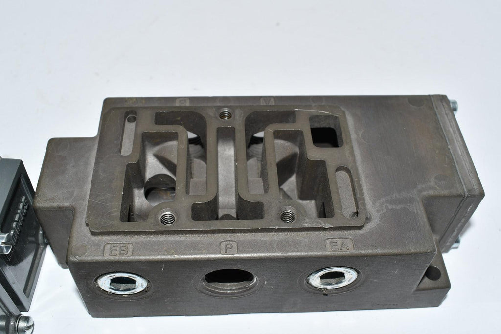 Lot of Numatics Solenoid Valve Manifold Blocks