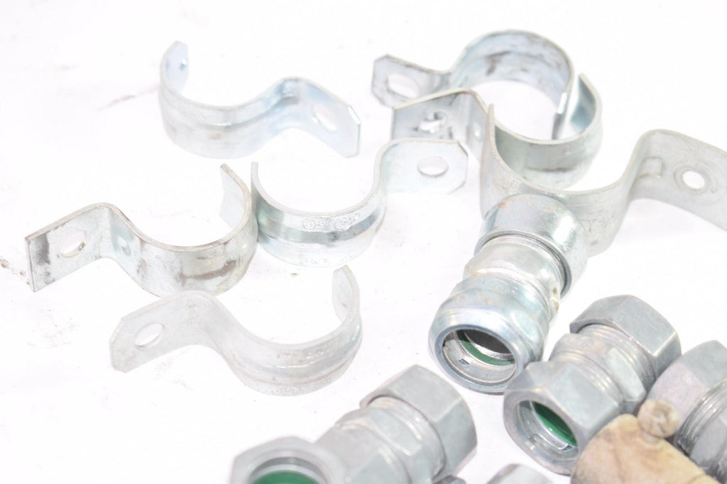 Mixed Lot of 16 Electrical Conduit Couplings, Connectors, Clamps – VB ...