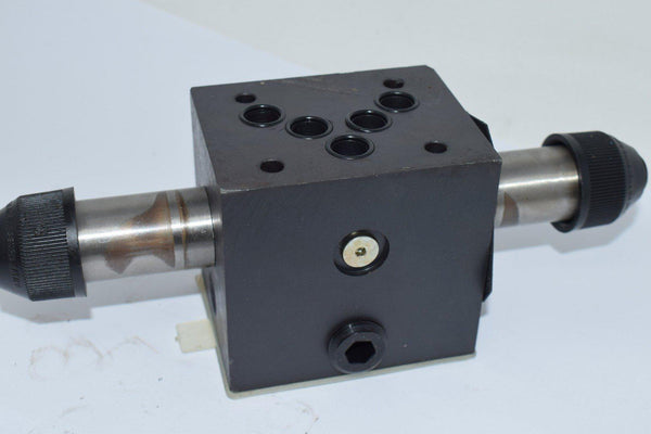 NEW Directional Control Valve Solenoid Manifold Block