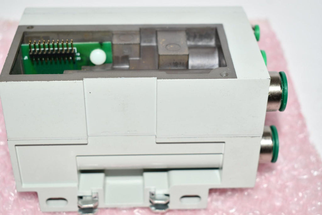 NEW Numatics 239-1246 Pneumatic Valve End Plate Kit push-in with DIN r ...