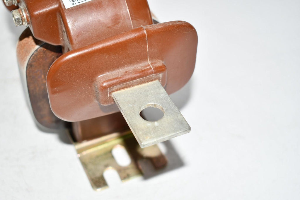 NEW TOSHIBA A-E6C RESIN MOLDED CURRENT TRANSFORMER 150:5 A 6.9kV 6A