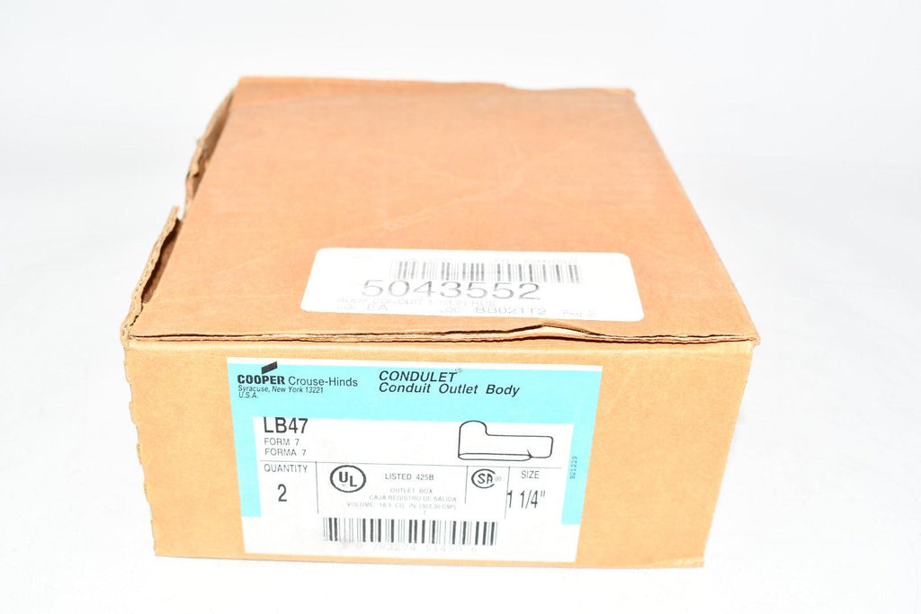 Pack of 2 NEW Cooper Crouse-Hinds LB47 1-1/4'' LB-Style Conduit Body,