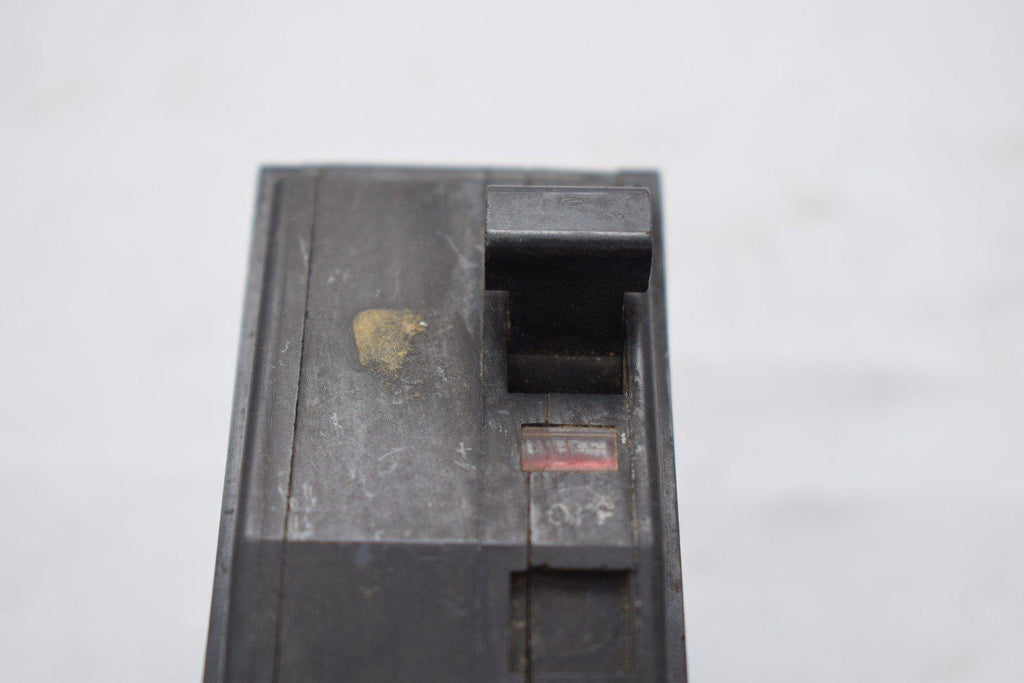 Square D KP-613 2 Pole Type QD 120/240 VAC 15 Amp Circuit Breaker