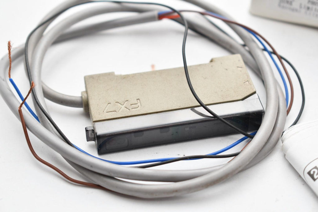 SunX Fiber Optic Sensor Amplifier FX-7P UFX7P