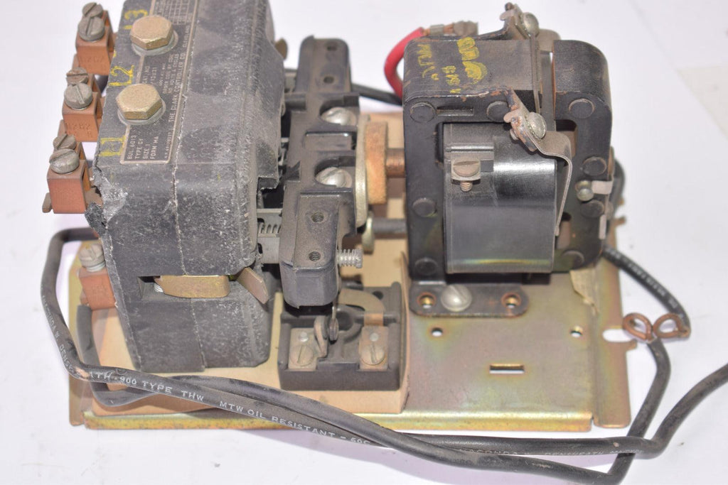 The Clark Controller BUL. 6013 CAT No. 13U31 Type: CY Size: 1 600 VAC ...