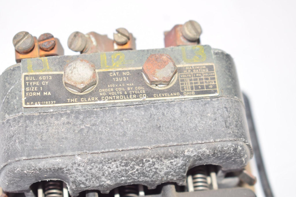 The Clark Controller BUL. 6013 CAT No. 13U31 Type: CY Size: 1 600 VAC