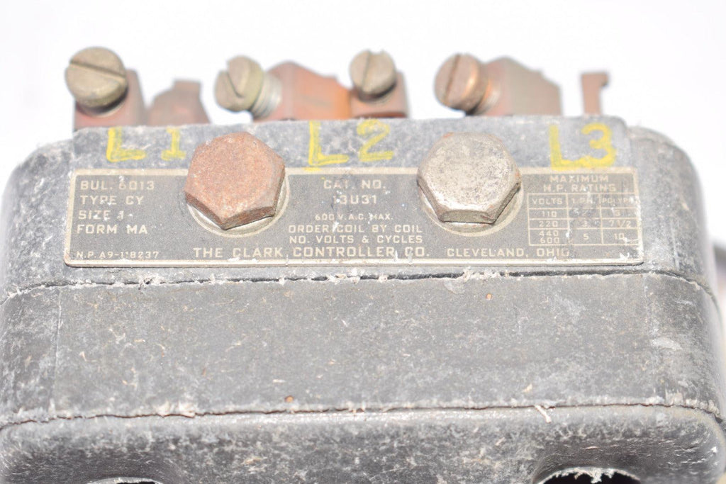 The Clark Controller BUL. 6013 CAT No. 13U31 Type: CY Size: 1 600 VAC