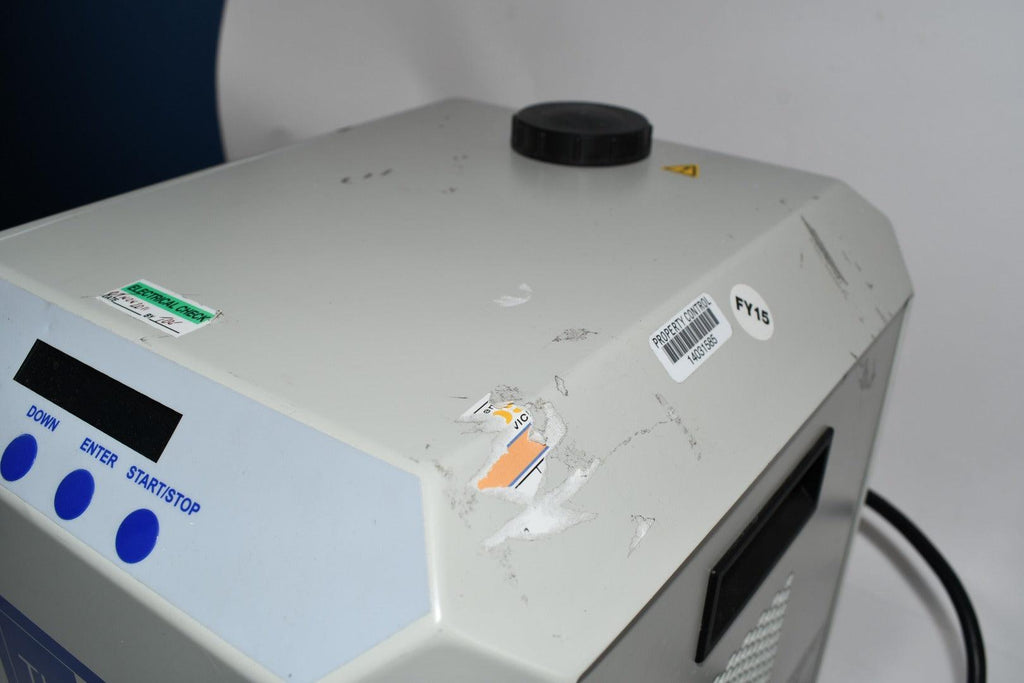 THERMOCUBE RECIRCULATING CHILLER 10-200-1D-1-ES-CP Solid State Cooling ...